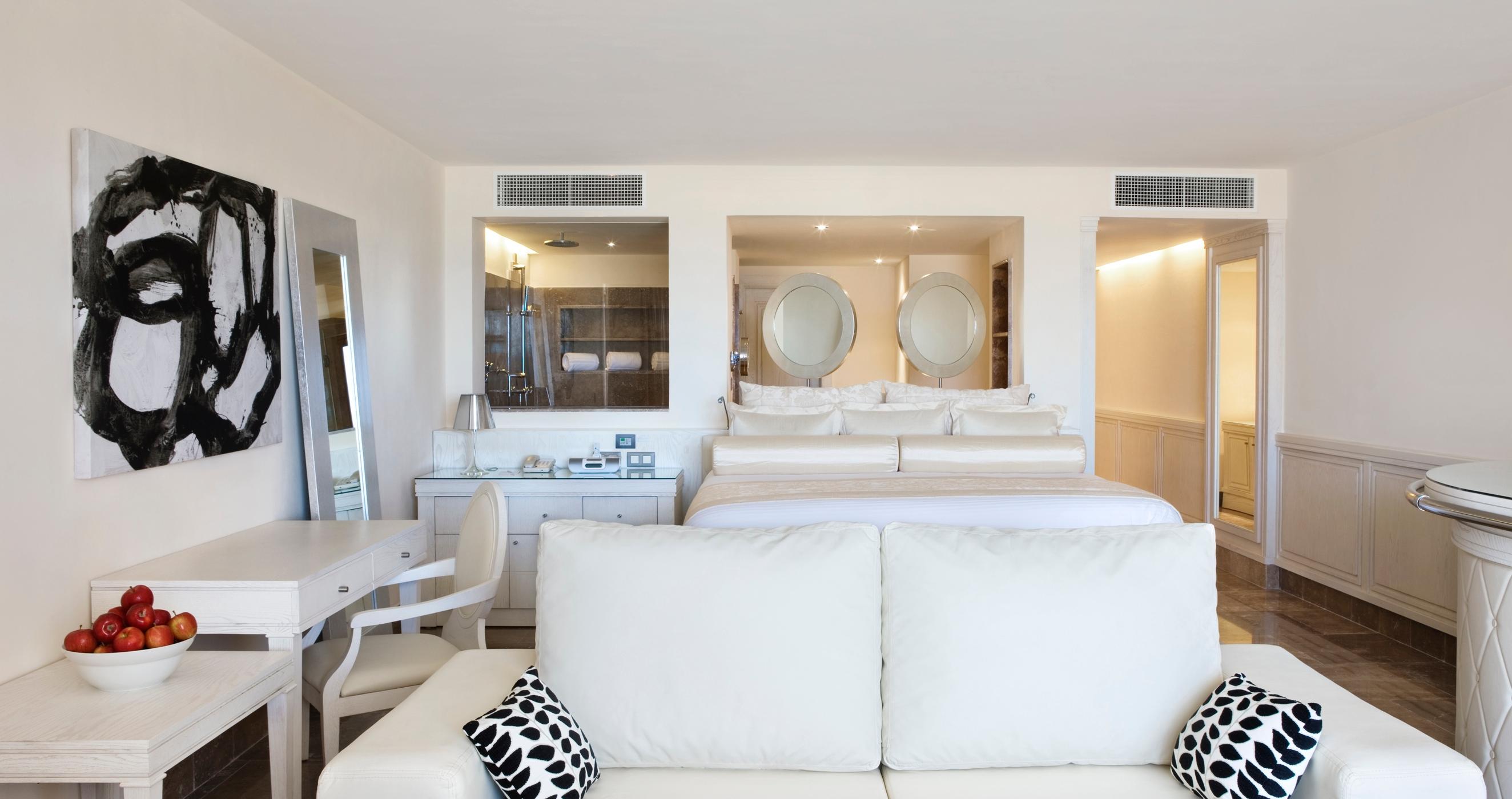 The Beloved Hotel | NOW TRAVEL + CRUISE